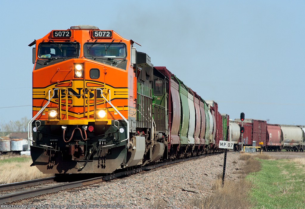 BNSF 5072